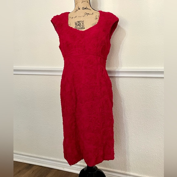 Studio Connection | Dresses | Euc Sexy Fitted Red Dress W Textured Red ...